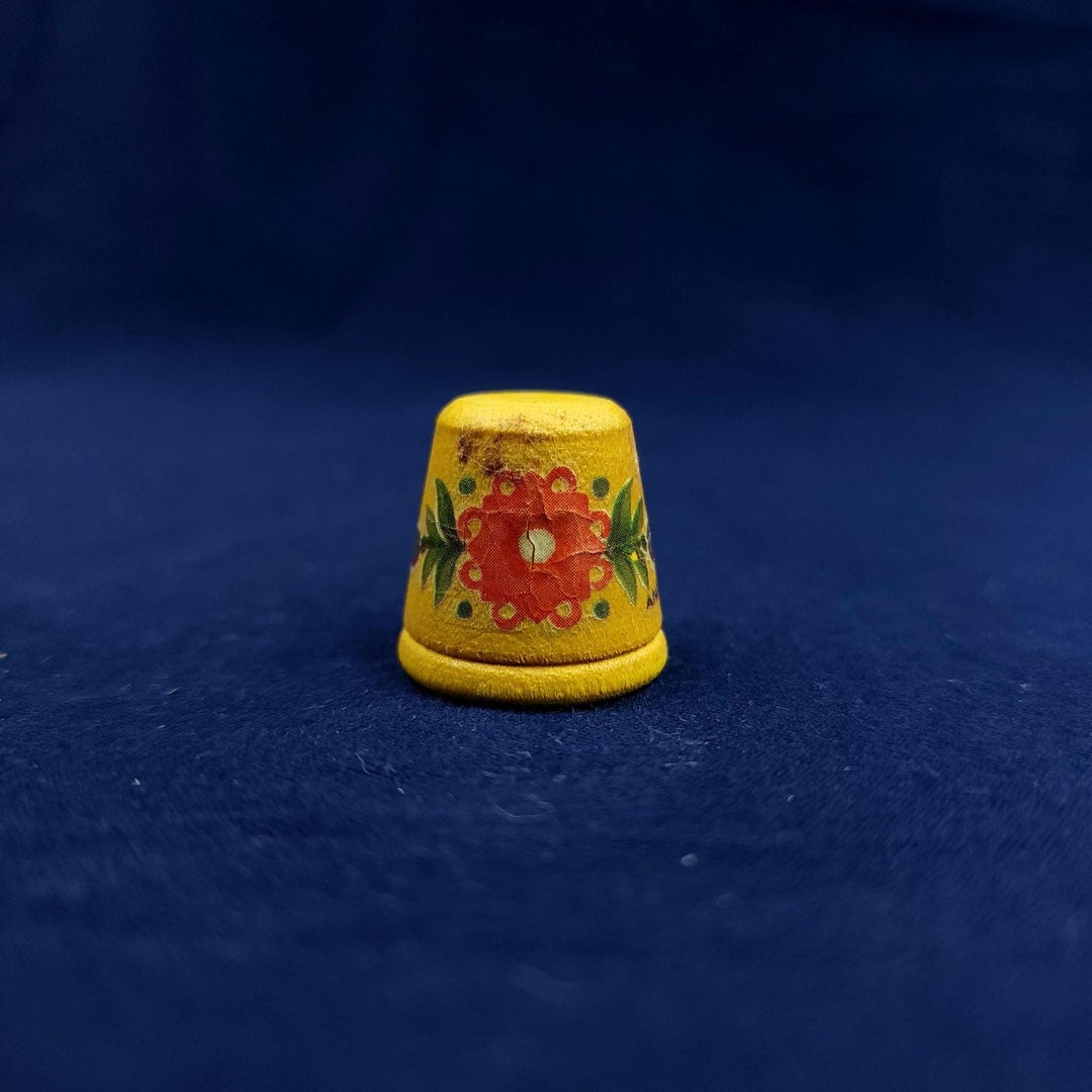 Vintage ANRI Italy Wooden Thimble, Red Flower Design - Etsy