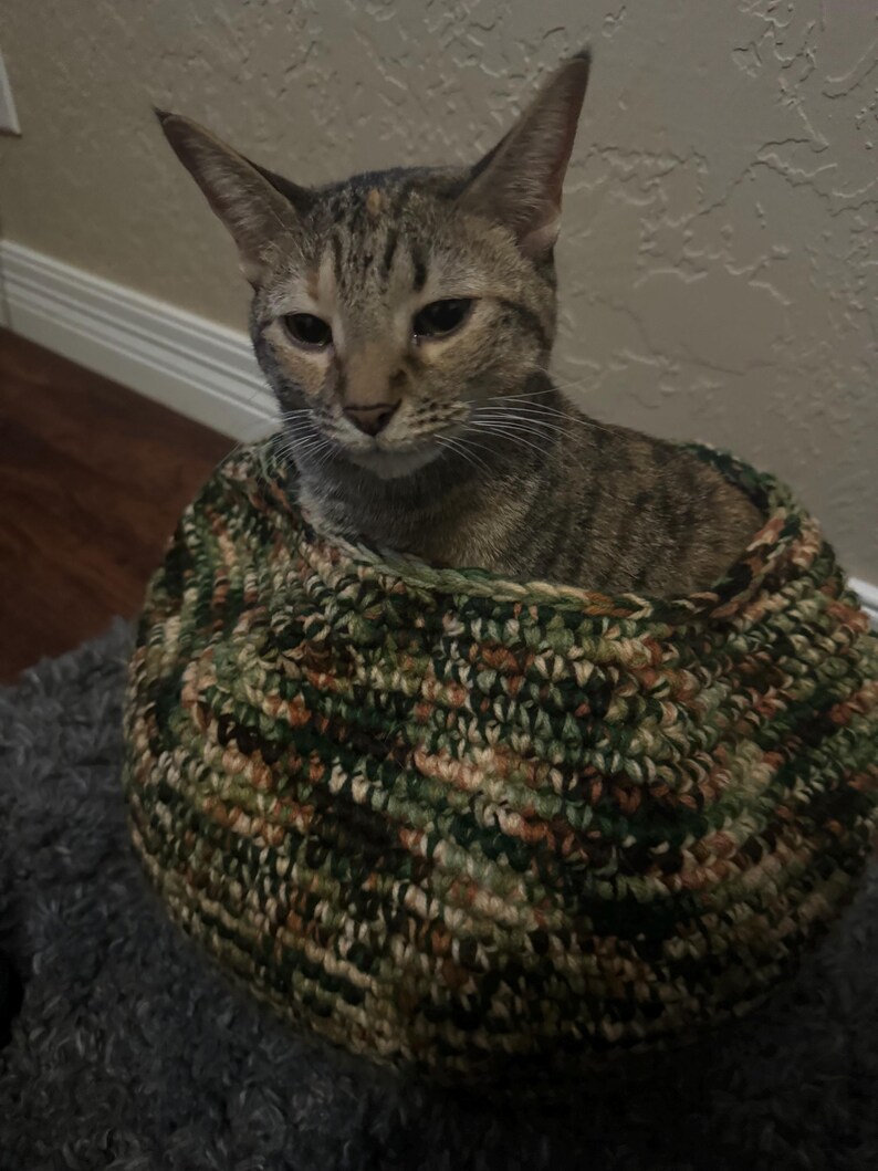 Cat Pod/ Cat Cave Bed Crocheted - Etsy
