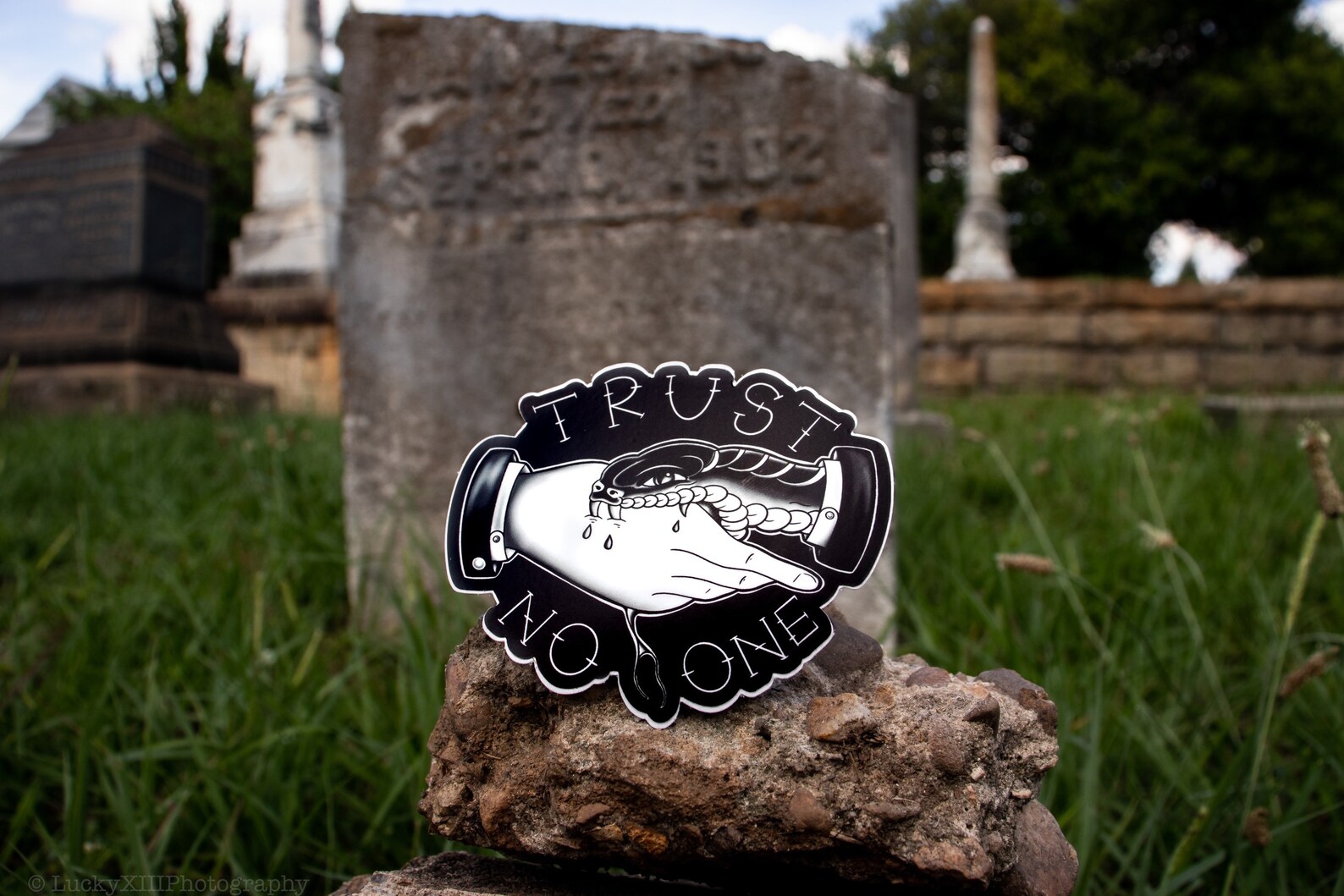 Trust No One Sticker. Trust No One Tattoo. Trust No One. - Etsy