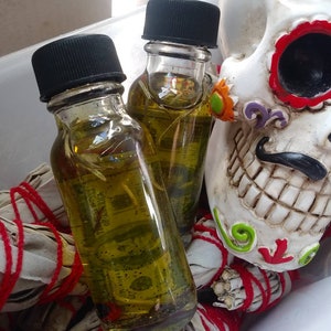 Money Drawing Oil Hoodoo Oil Luck Oil Fast Quick Witchcraft Cash NEW ...