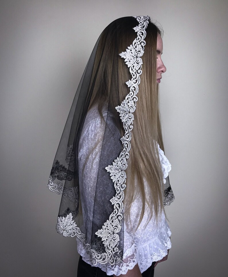 Gorgeous church veil lace chapel veil Long Chapel Veil d | Etsy