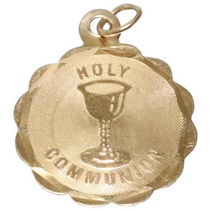 14 KT Gold '' Holy Communion '' Pendant - Etsy