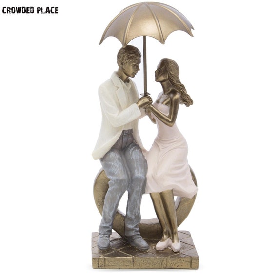 Wedding Couple Sculpture