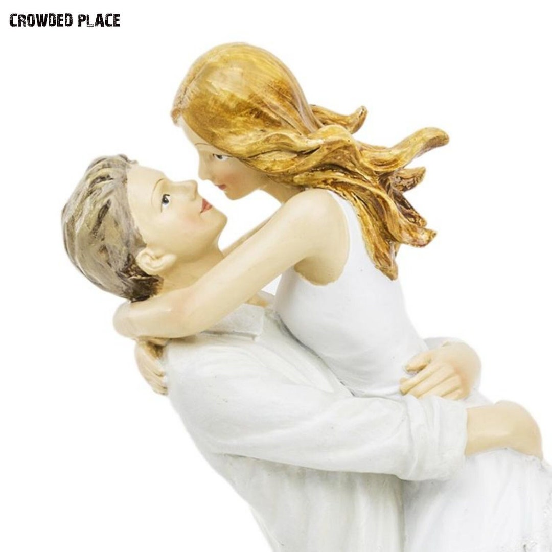 Decorative Figurine of Couple in Love, Home Decor, Gift for Lovers ...