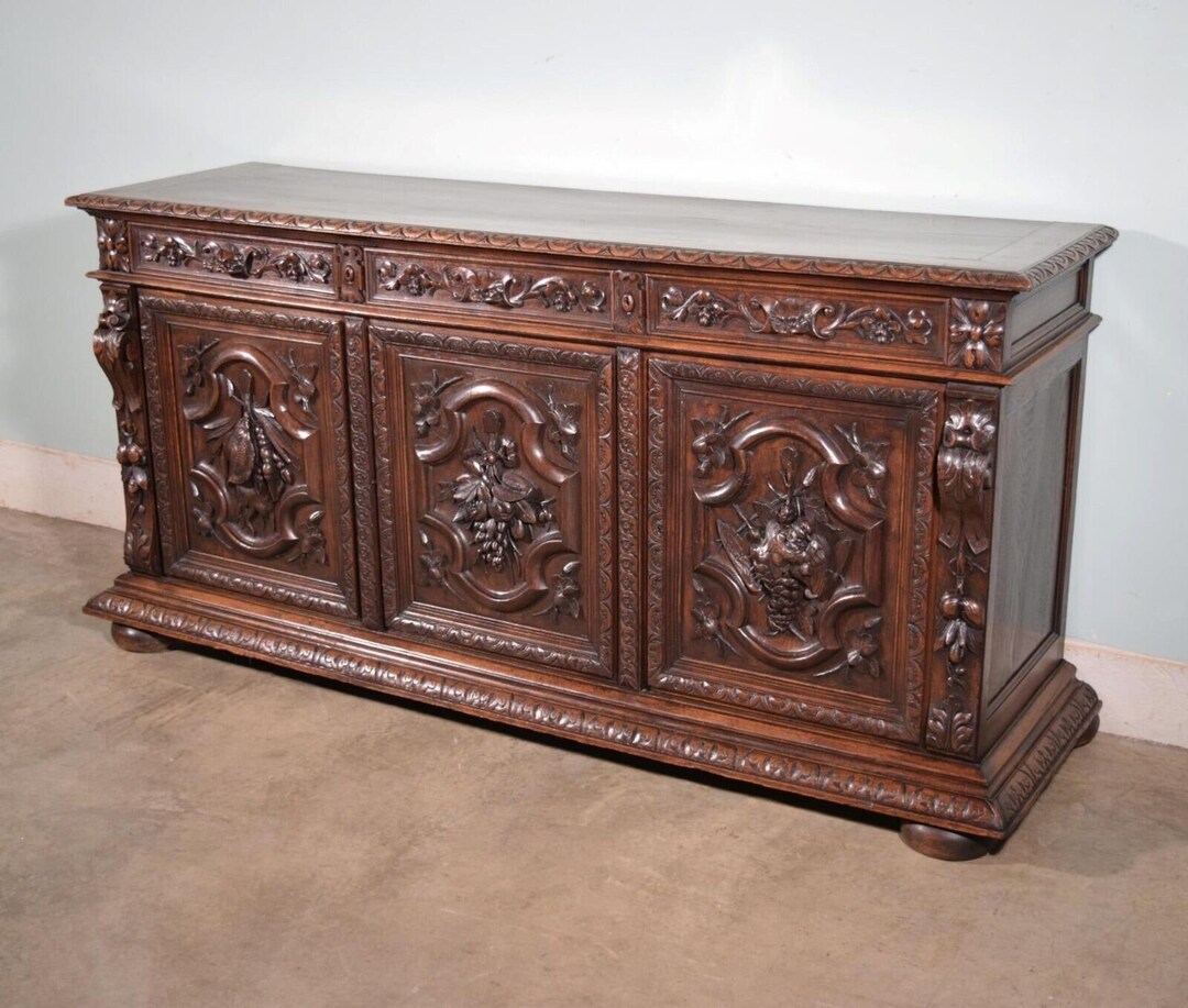 Antique French Hunting Sideboard/buffet in Solid Oak With Highly Carved ...