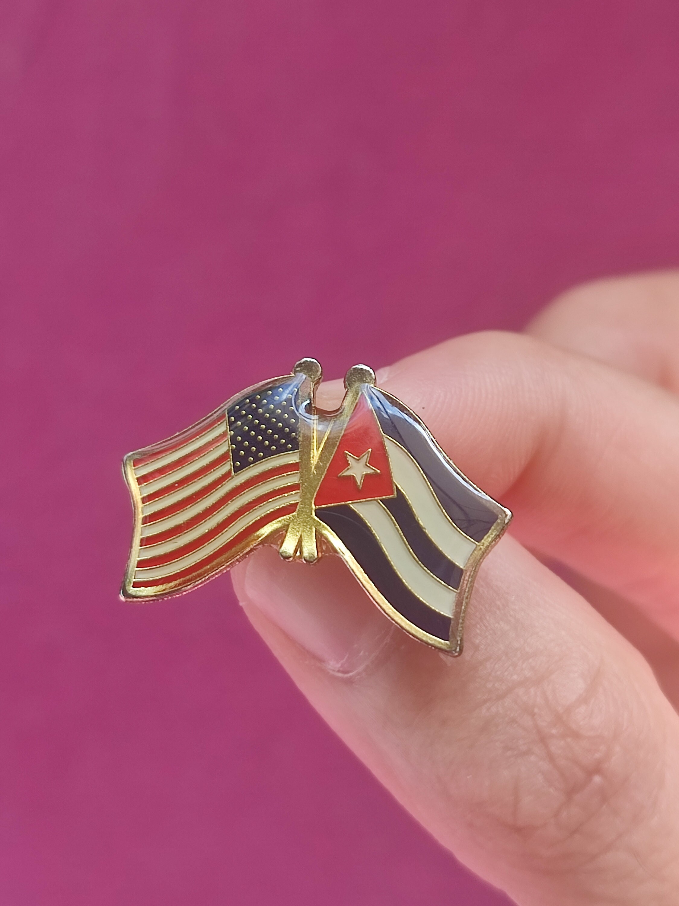 America Cuba Flag Pin Historical Event Pin Collectible Pin - Etsy