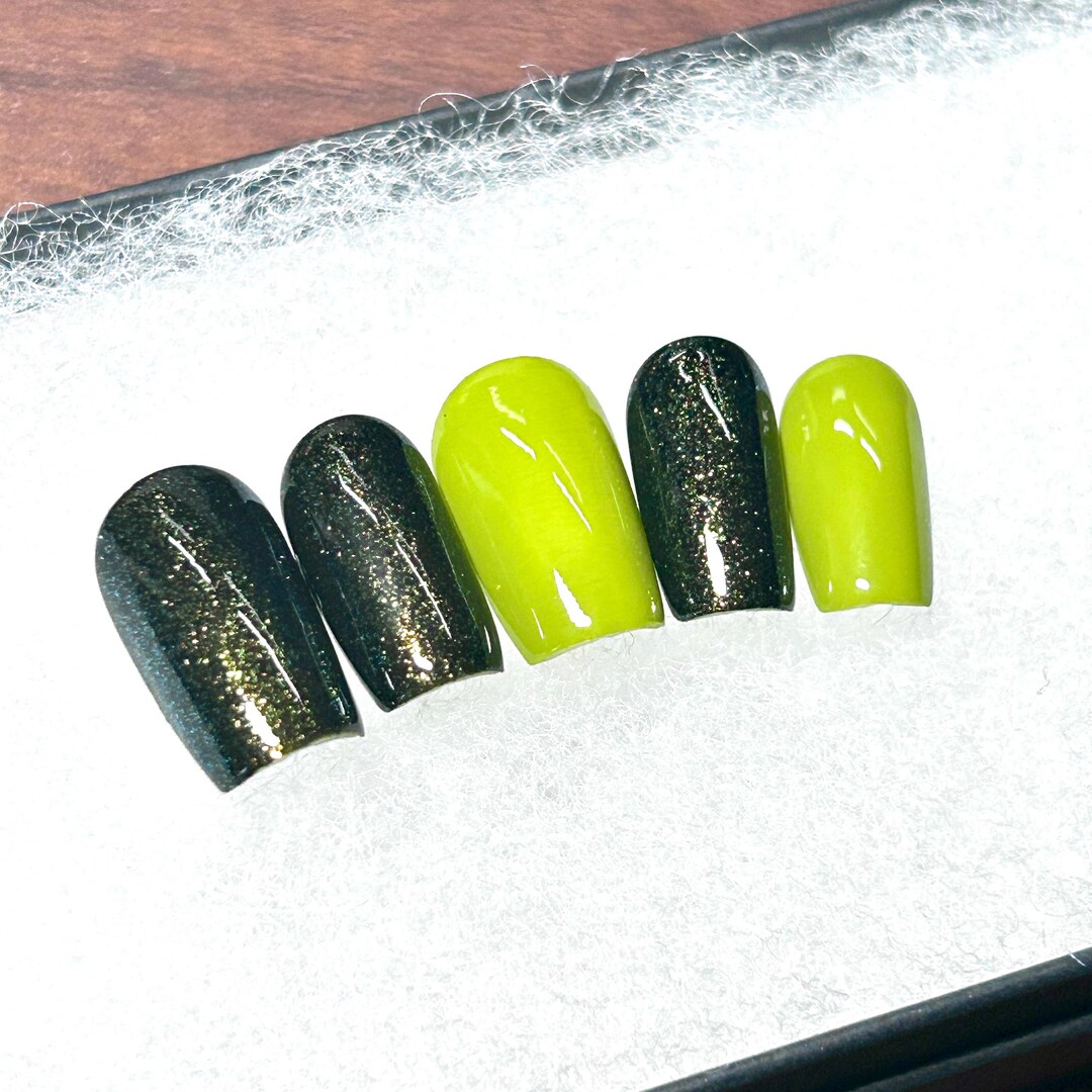 XS Coffin Nails, Full Set, Hand Painted, Kermit Green, Dark Shimmer - Etsy
