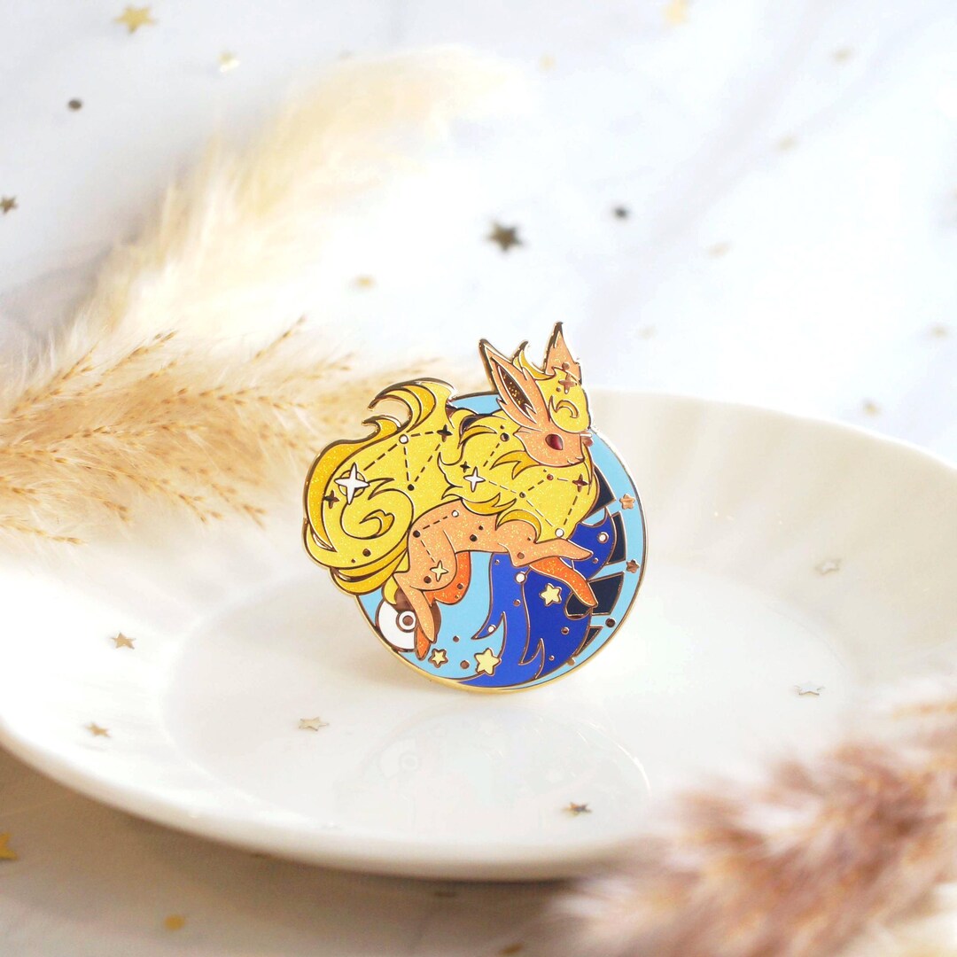 Midnight Glam Eeveelution - Starry Flareon Enamel Pin - Etsy