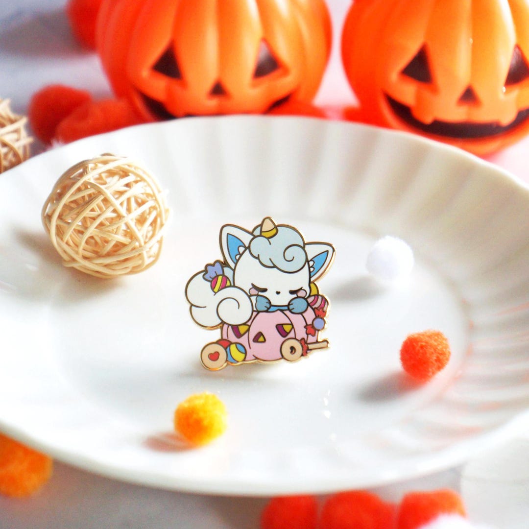 Halloween - Alolan Vulpix Pumpkin Enamel Pin - Etsy