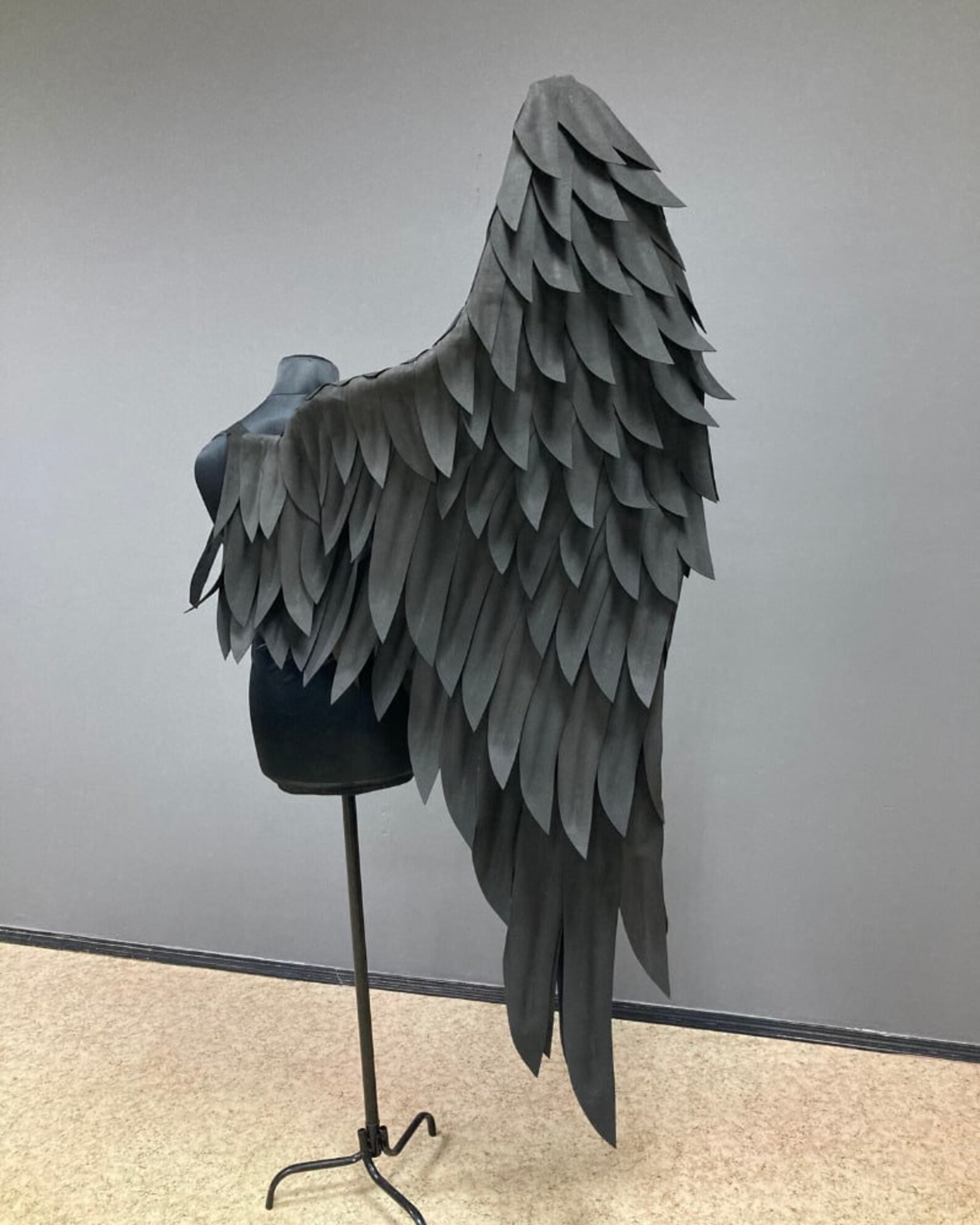 One Wing Cosplay, One Black Wing, Sephiroth Wing, Sephiroth Cosplay ...