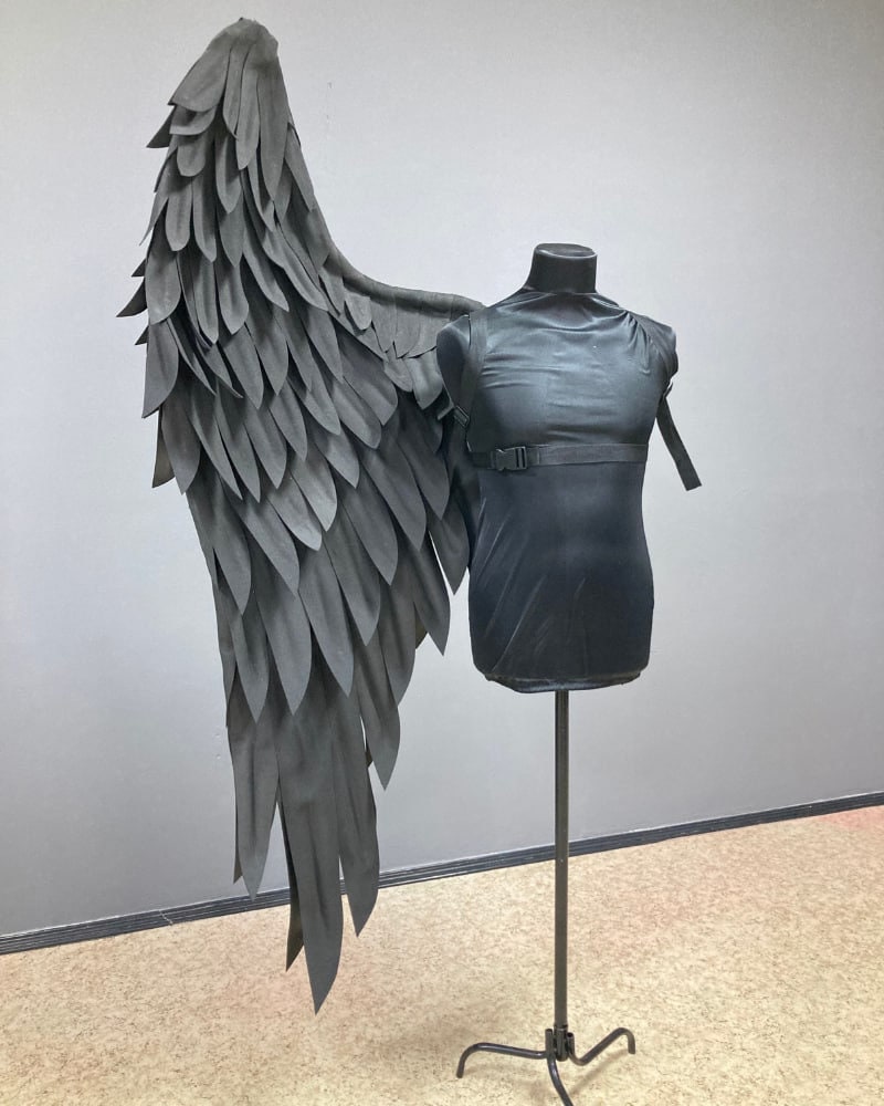 One Wing Cosplay, One Black Wing, Sephiroth Wing, Sephiroth Cosplay ...