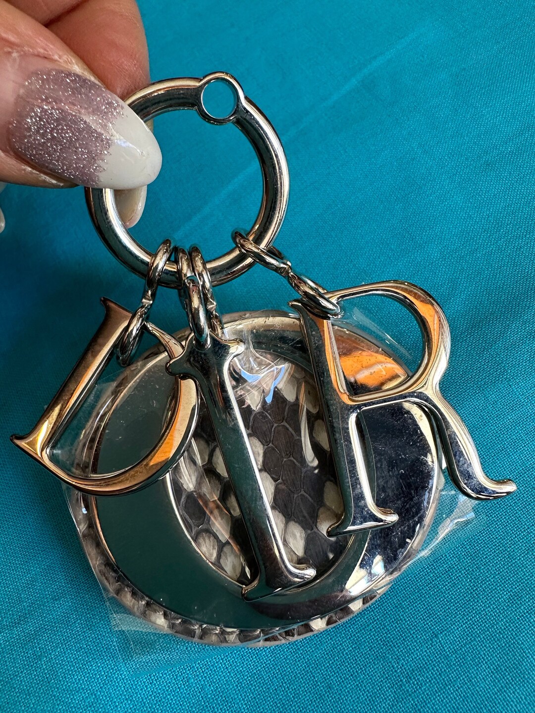 Authentic Pendant Chains Cd/metal Pendant Snakeskin/charm Cd for the ...