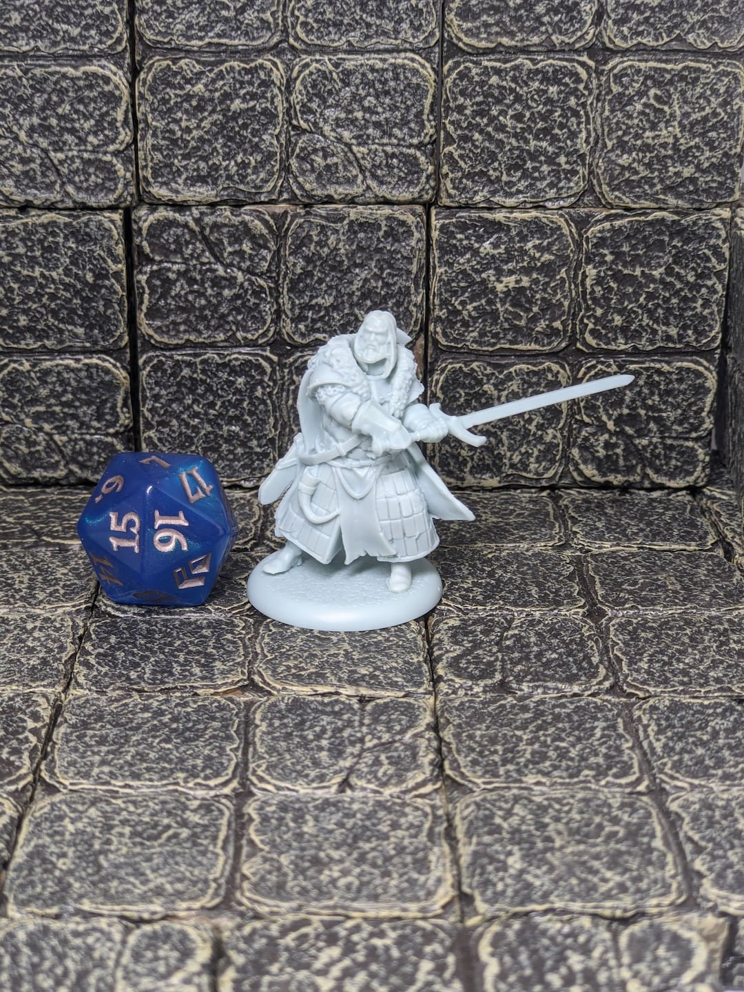 Greatjon Umber Unpainted Dnd Mini - Etsy