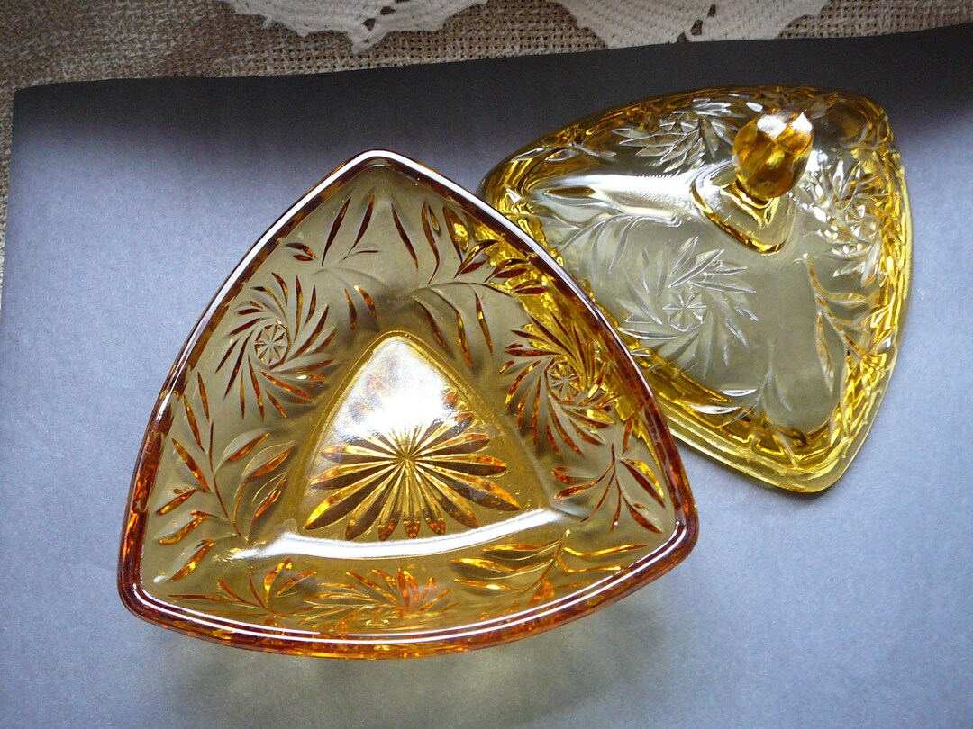 Vintage Amber/gold Candy Box With Lid by HAZEL-ATLAS Pinwheel Leaves ...