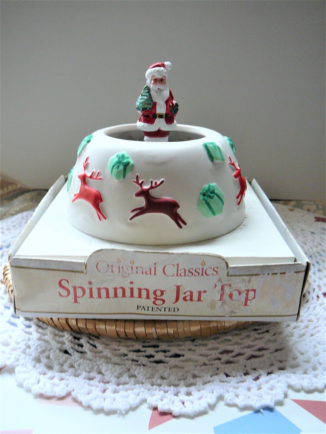 Vintage Christmas Spinning Jar Top Merry-go-round - Etsy Sweden