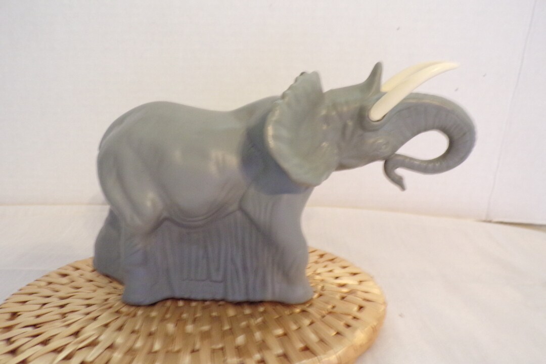 Vintage Avon Majestic Elephant Wild Country After Shave Full Decanter ...