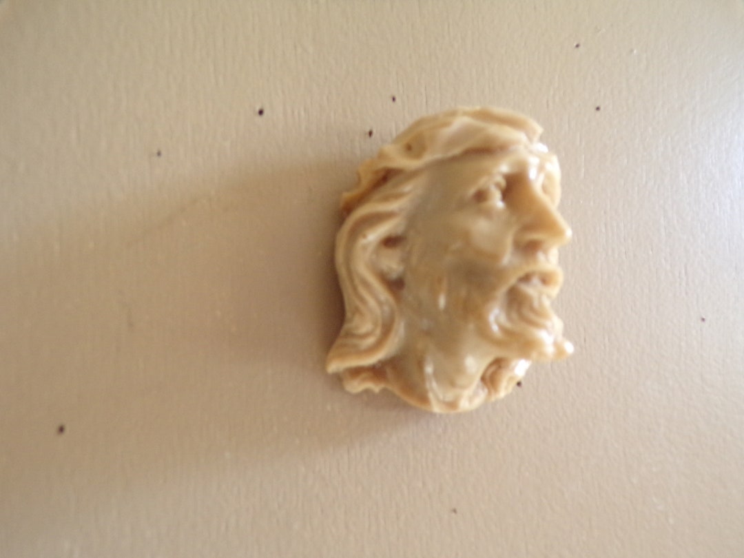 Vintage Head of Christ Resin Wall Art, Small 2 1/2" X 2" - Etsy