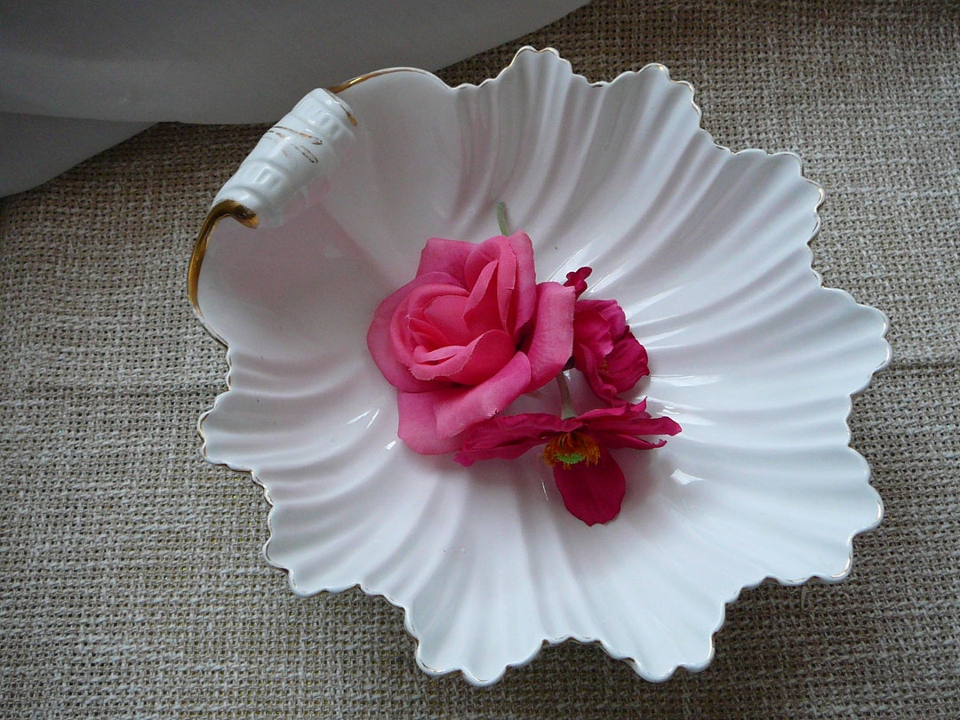 Antique Clam Shell Gold Trim Hand Painted Porcelain Bowl Carlton Ware ...