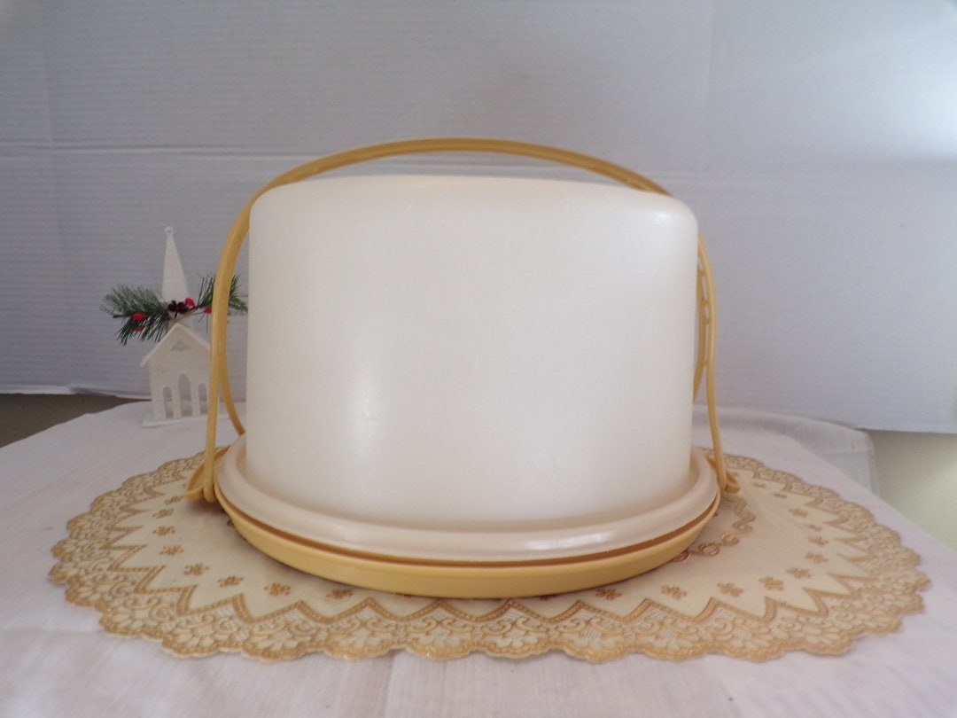Vintage Tupperware 10 Cake Taker Carrier W/ Handle 684-harvest Gold ...