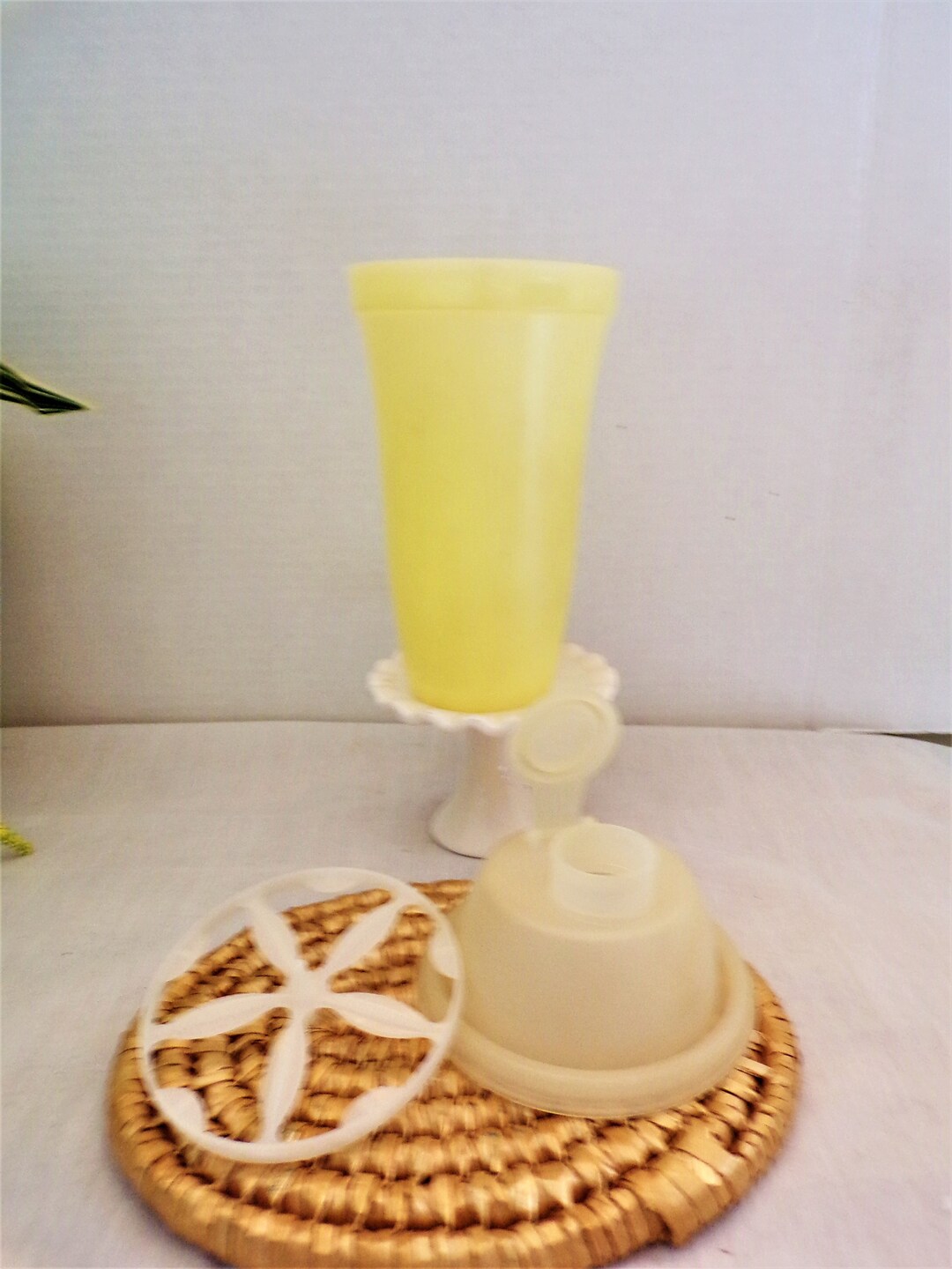 Tupperware Quick Shake Container 3 Piece Set Cup Lid Flip - Etsy