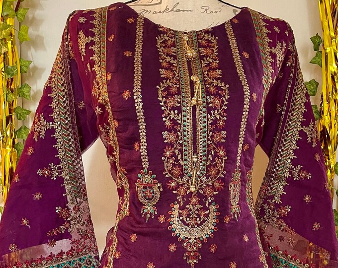 Agha Noor Kurtis, Agha Noor Salwar Kameez, Pakistani Designer Kurti ...