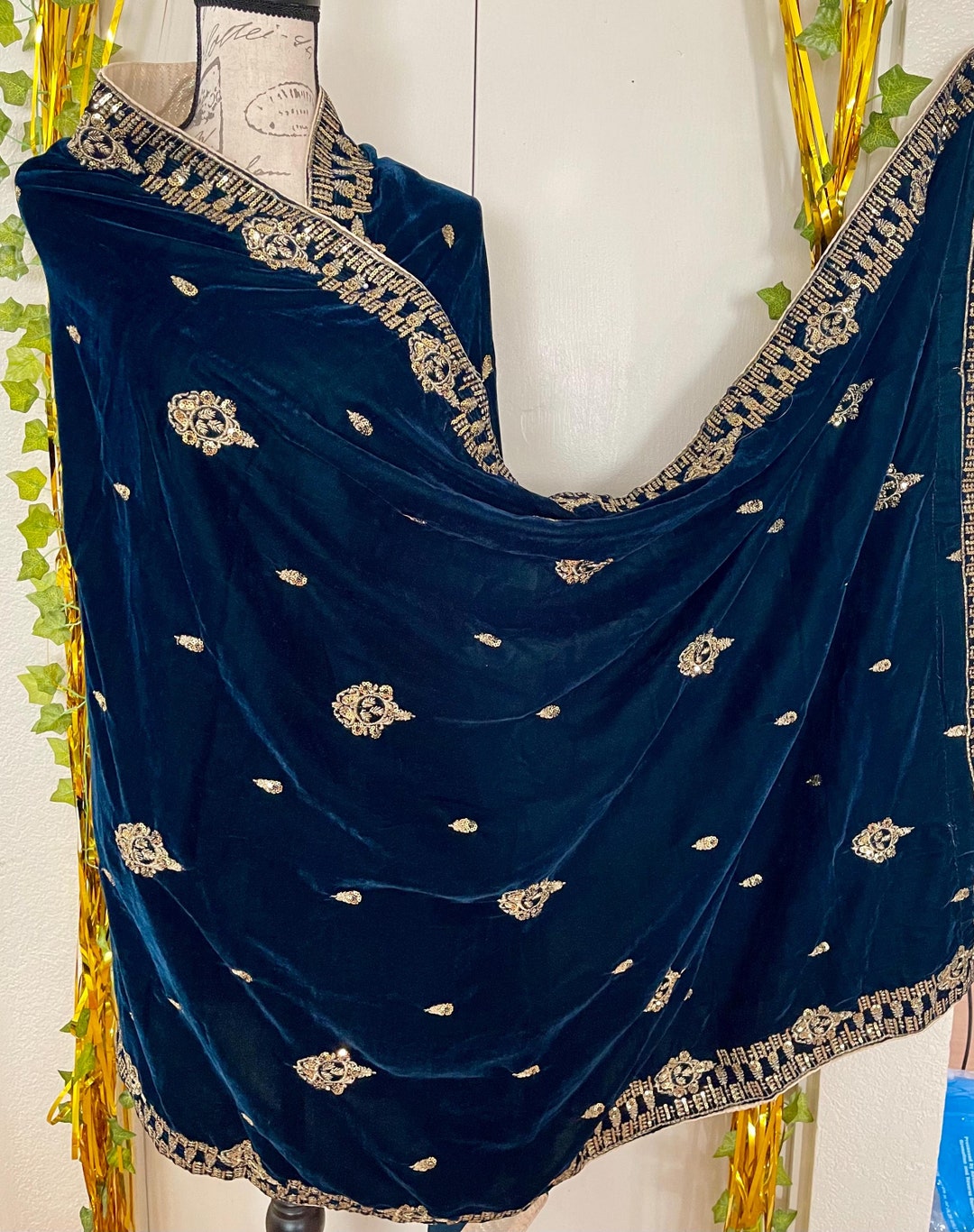 Pakistani Embroidered Velvet Shawl, Wrap, Scarf, Pakistani Velvet Shawl ...