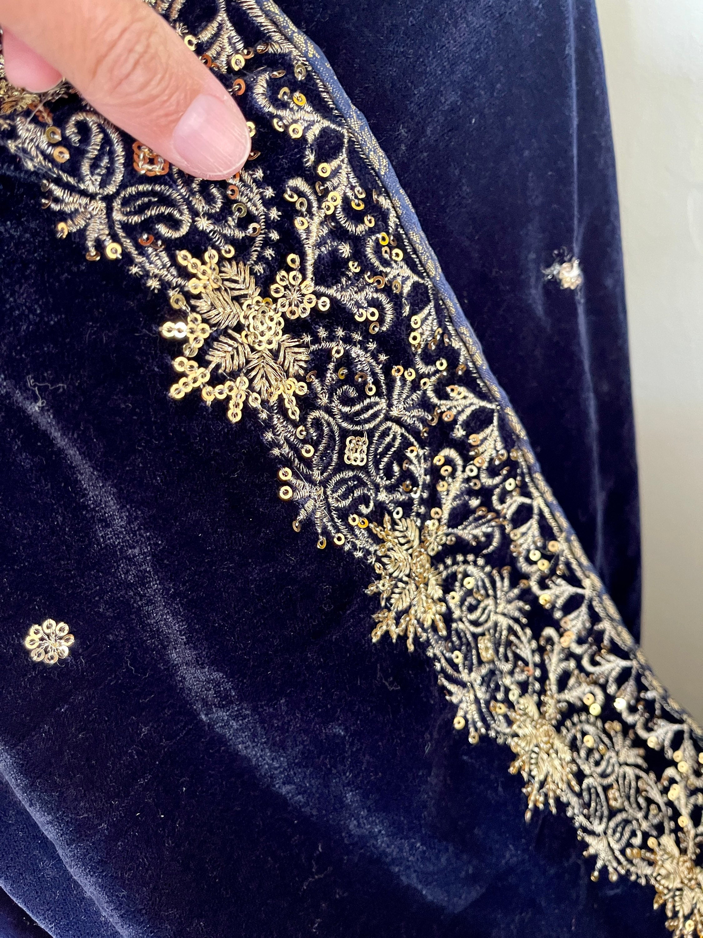 Pakistani Velvet Shawl, Wrap, Scarf,pakistani Embroided Velvet Shawl ...