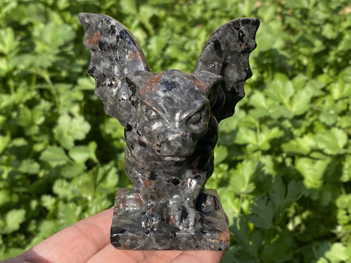 3.4'' Natural Hand Carved Yooperlite Gargoyle，crystal Skull，gargoyle ...