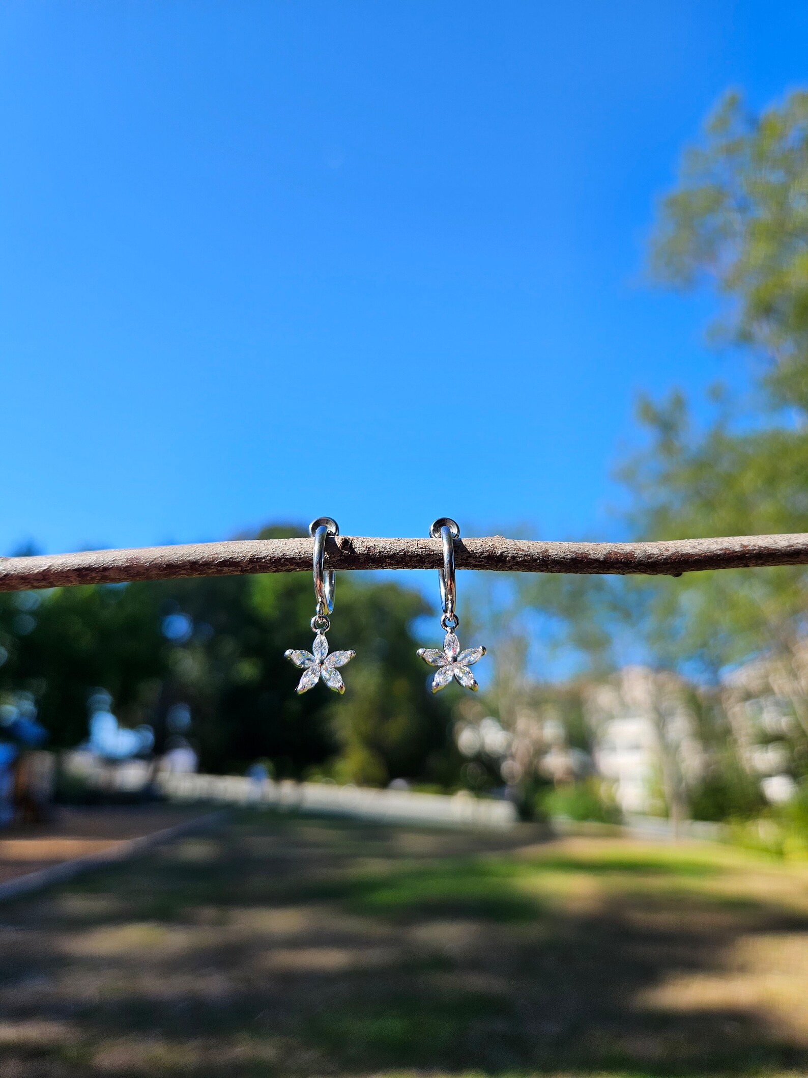 Silver Flower Clip on Earrings/minimalist Dainty Clip on Earrings for ...