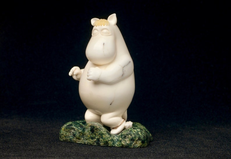 Snork Maiden Moomin Figurín - Handmade Art Sculpture, White Cacholong ...