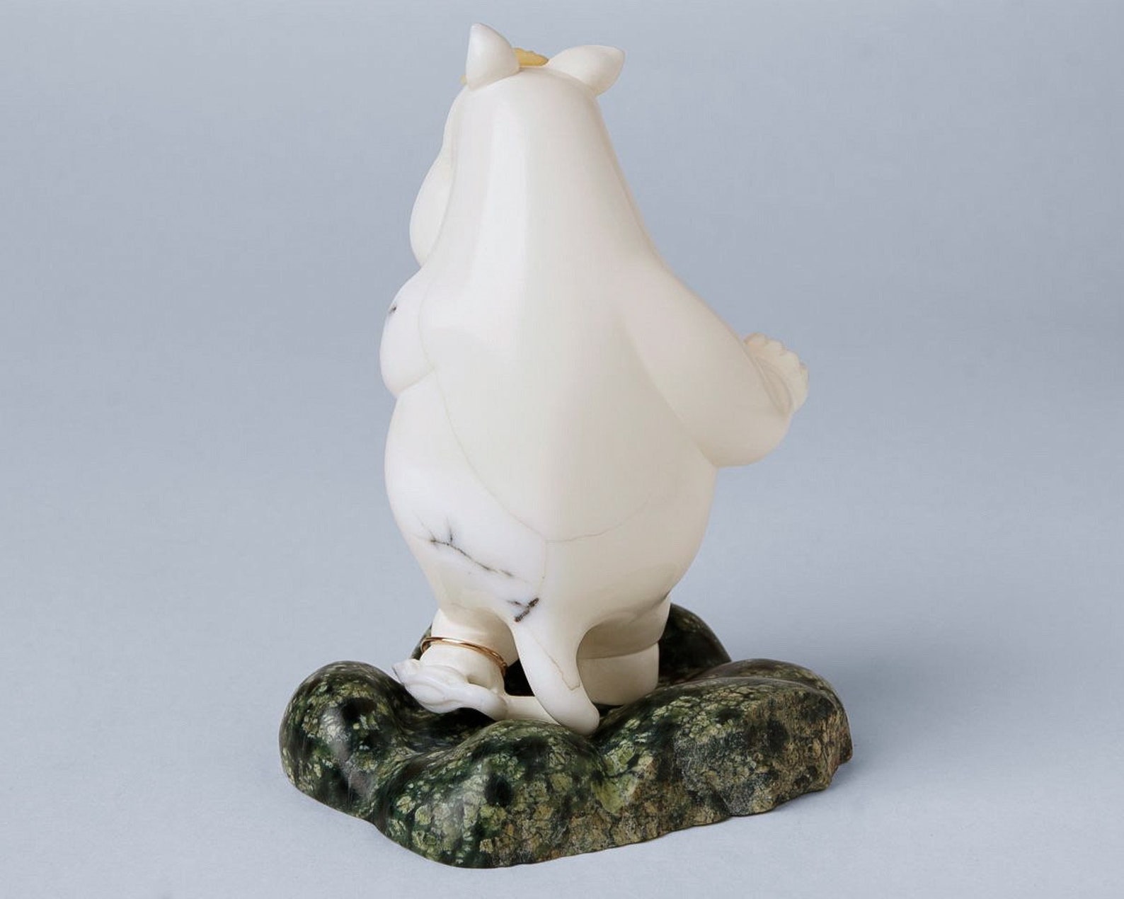 Snork Maiden Moomin Figurín - Handmade Art Sculpture, White Cacholong ...