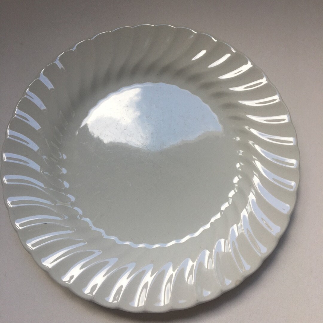 Late 20th Century Johnson Brothers England Snow White Regency 2 Dessert ...