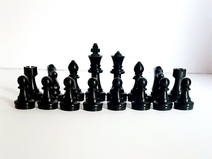 Red and Black Resin Chess Set - Etsy