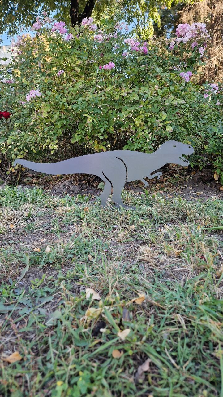 Dinosaurs Garden Stakes Metal T Rex Garden Stake Jurassic Park Ornament ...