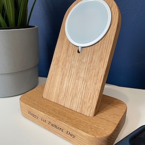 IPhone Magsafe Charging Stand, Solid Oak Docking Station, Qi2 Wireless ...