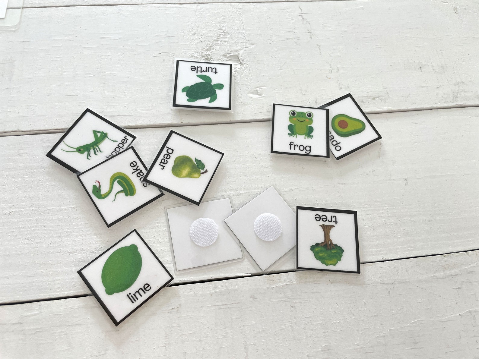 I See GREEN... Interactive Book and Sentence Formulation Activity ...