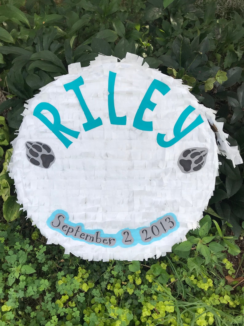 Full Size Wolf Piñata, Howl at the Moon Piñata, Halloween Pinata - Etsy