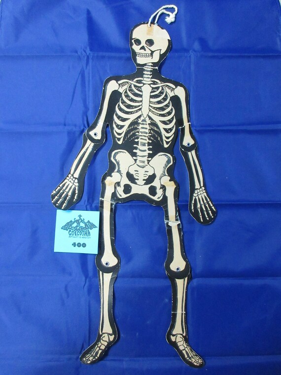 Halloween Hangman Skeleton Game