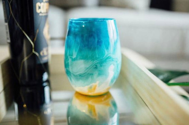 Beach Themed Swirl Wine Glasses Ocean Theme Beach Wedding - Etsy