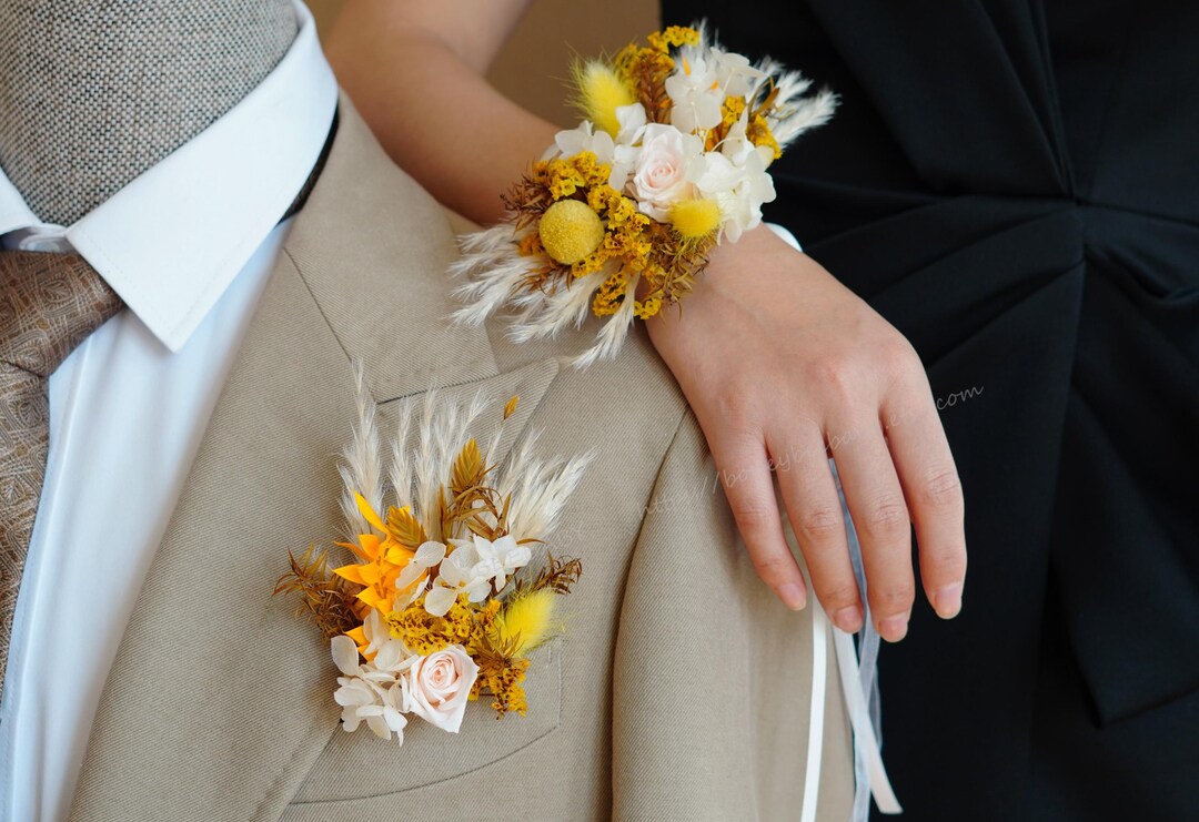 Yellow Wrist Corsage,yellow Women Corsage,bridal Corsage,boho Wedding ...
