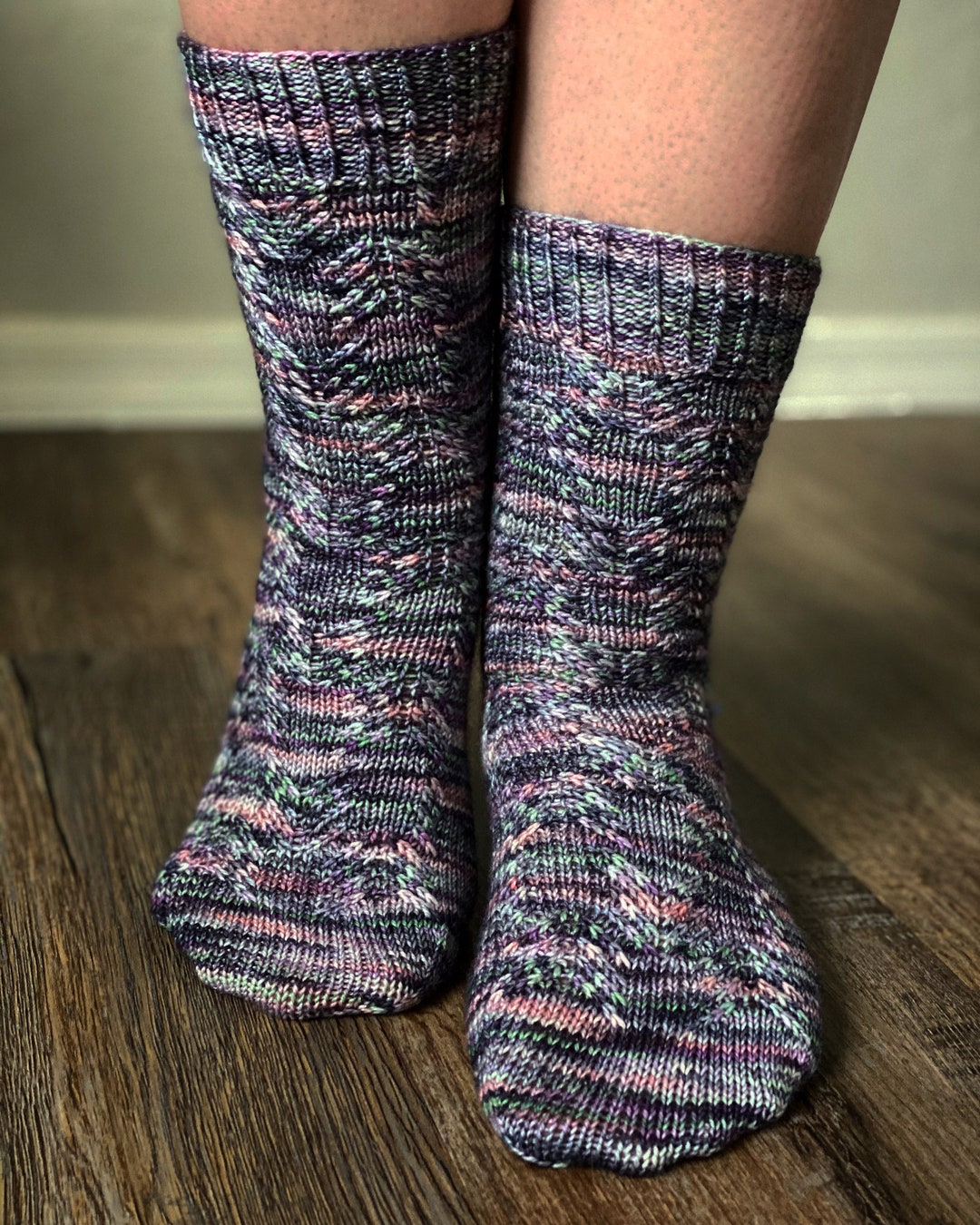 Timeless Arrows Socks Knitting Pattern - PDF Pattern - by Crazy Sock ...