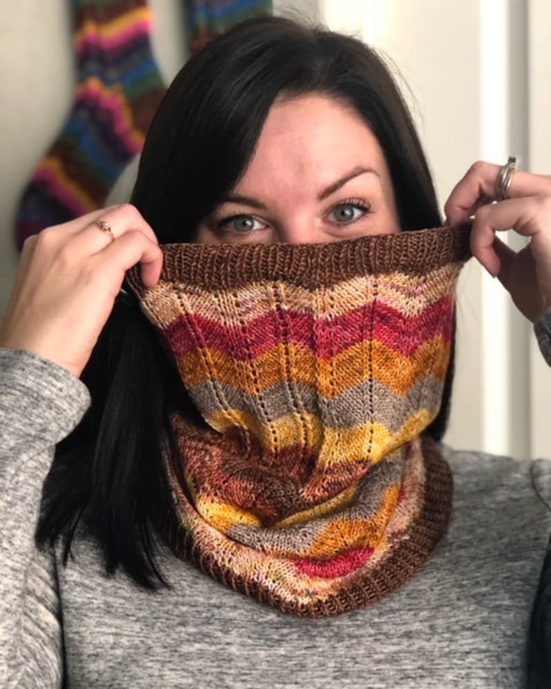 Round and Round Cowl PDF Knitting Pattern by Crazy Sock Lady Designs - Etsy