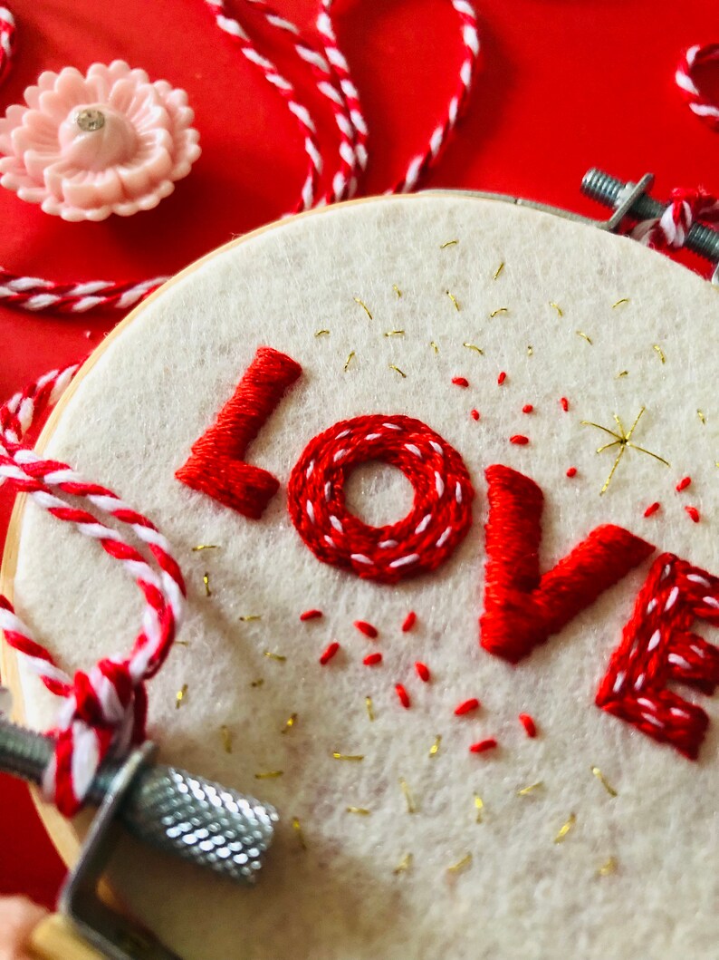 Embroidered Mini Hoops Kit Beginners Embroidery Christmas - Etsy