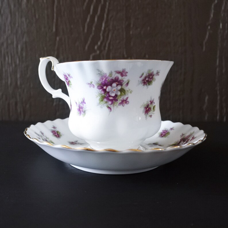 Vintage Royal Albert Sweet Violets Purple Floral Teacup & Saucer Set - Etsy