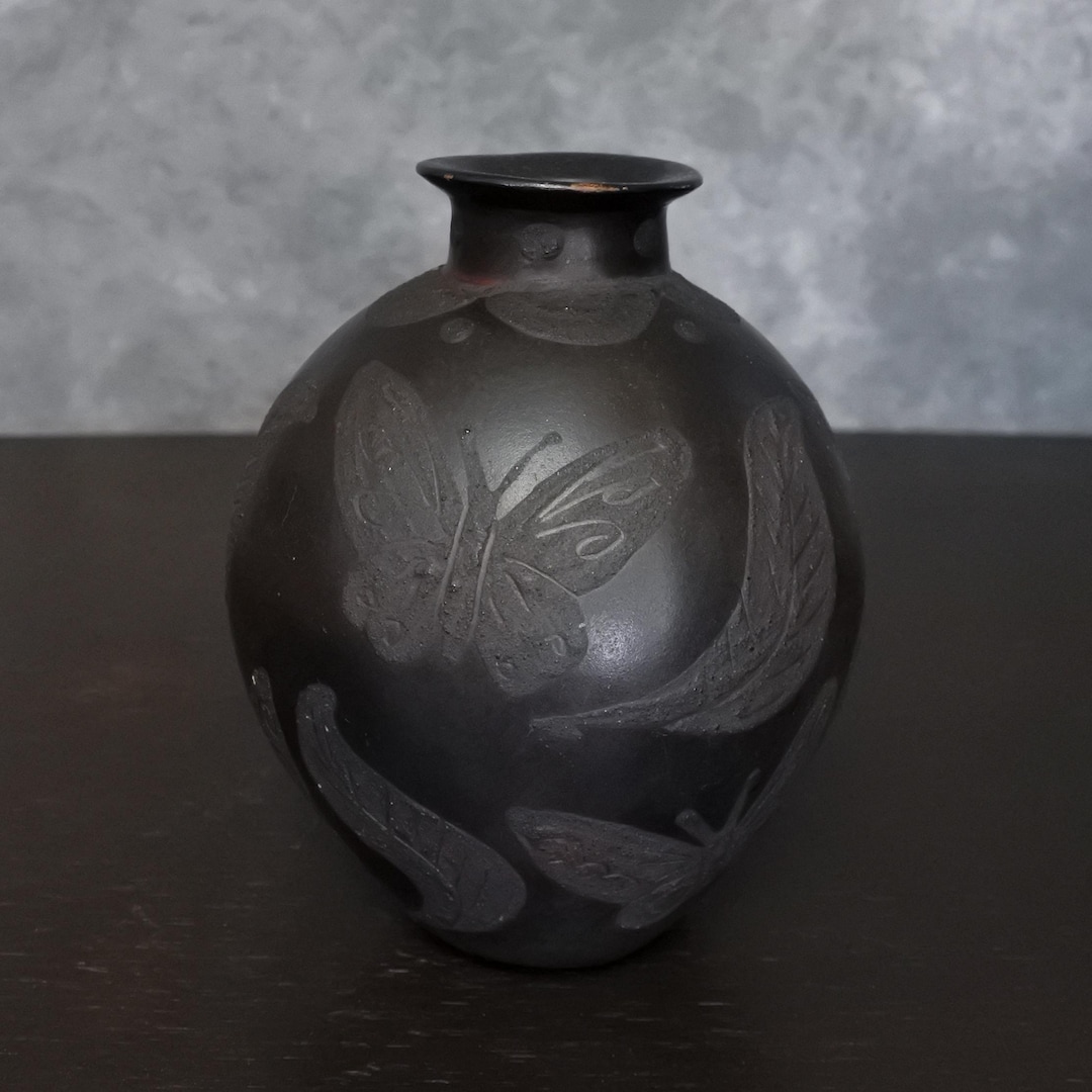 Vintage Signed Peruvian Chulucanas Handmade Art Pottery Butterfly Vase ...