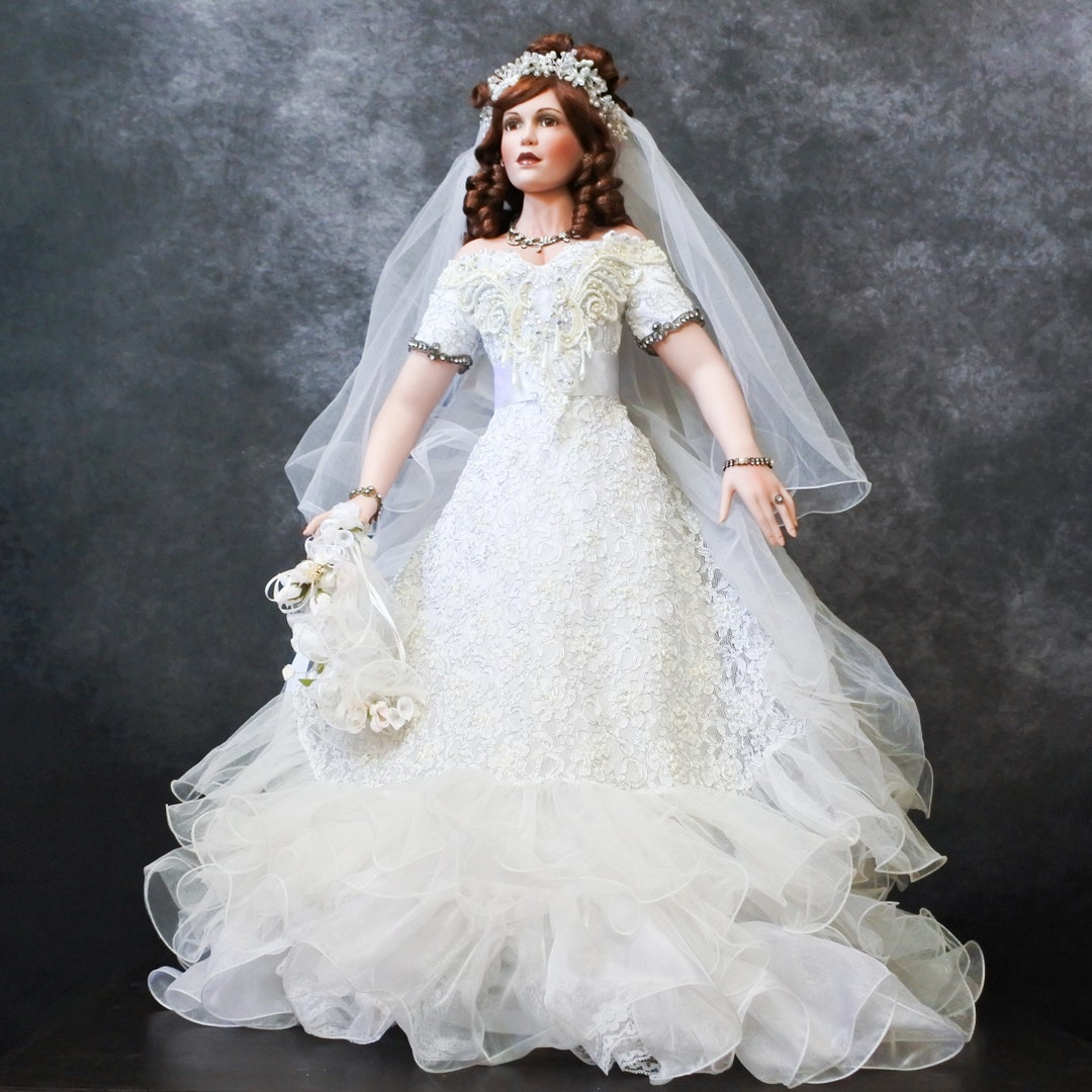 Stunning 34" Rustie & Patricia Rose Paradise Galleries Mary Bride ...