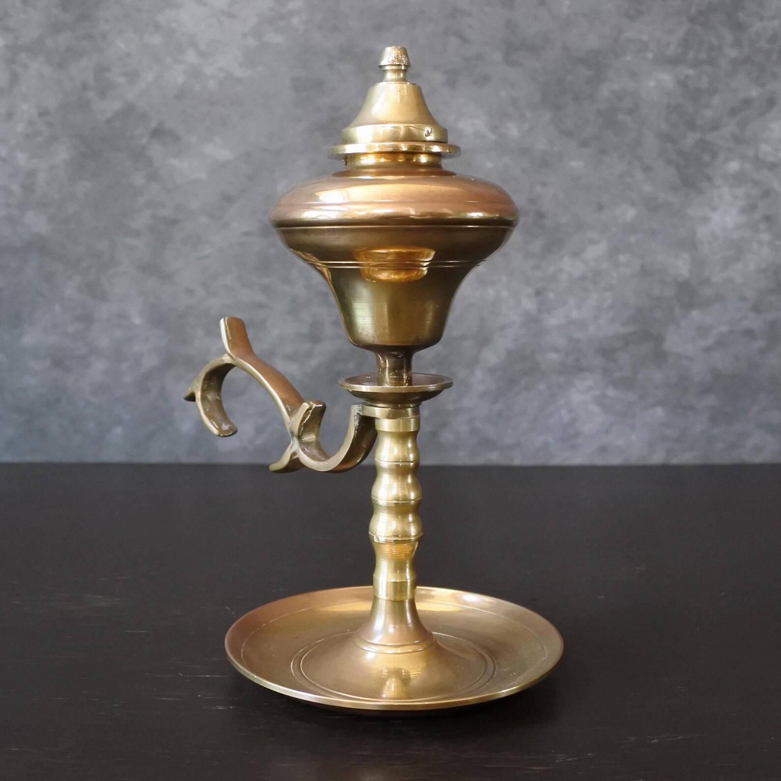 Vintage Brass Scrolled Handle Oil Lamp Drip Pan Handheld Rustic Decor ...