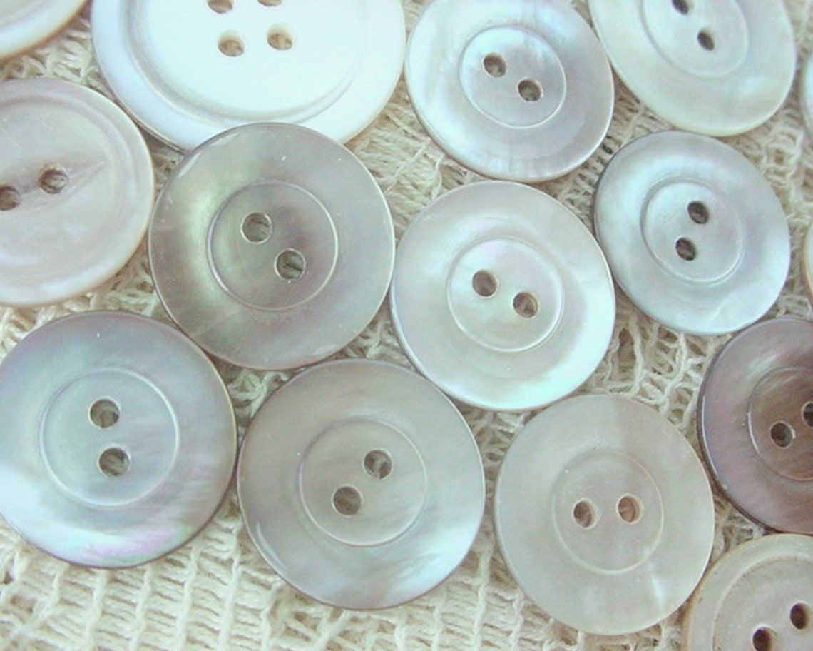 24 Vintage SILVER GREY SHELL Buttons Pastel Iridescence Assorted Sizes ...