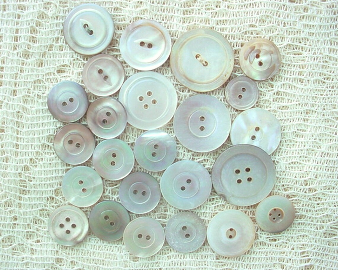 24 Vintage SILVER GREY SHELL Buttons Pastel Iridescence Assorted Sizes ...
