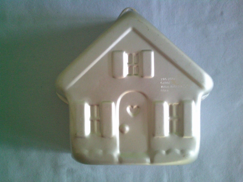 2002 Wilton House Shape Cake Pan/tin 2105-2070 - Etsy